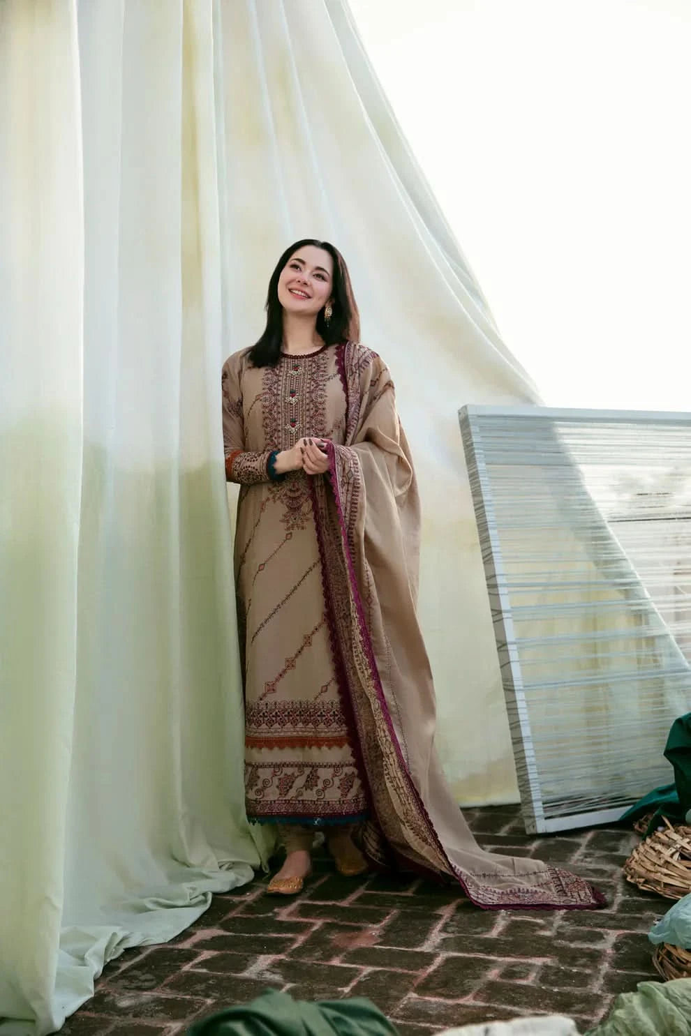 3 PC EMBROIDERED DHANAK SUIT - BG810 – BinGulzar